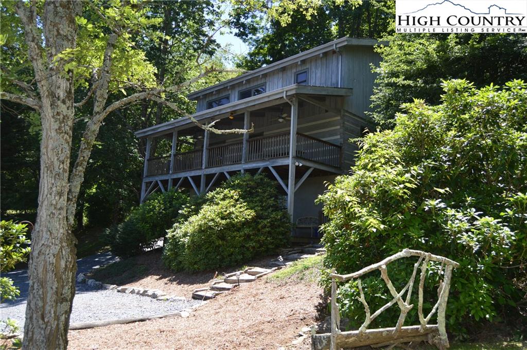 MLS#: 227863 | 172 Bradley Boulevard, Seven Devils, NC 28604