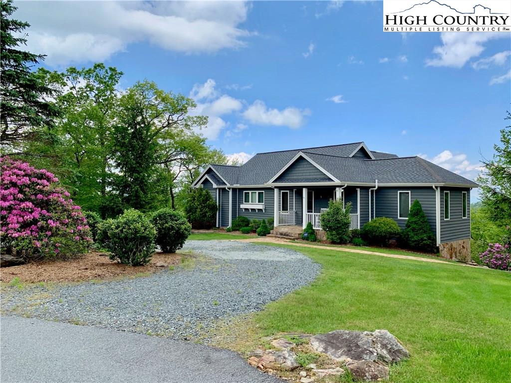 MLS#: 216022 | 367 Parkway Peak Drive, Boone, NC 28607