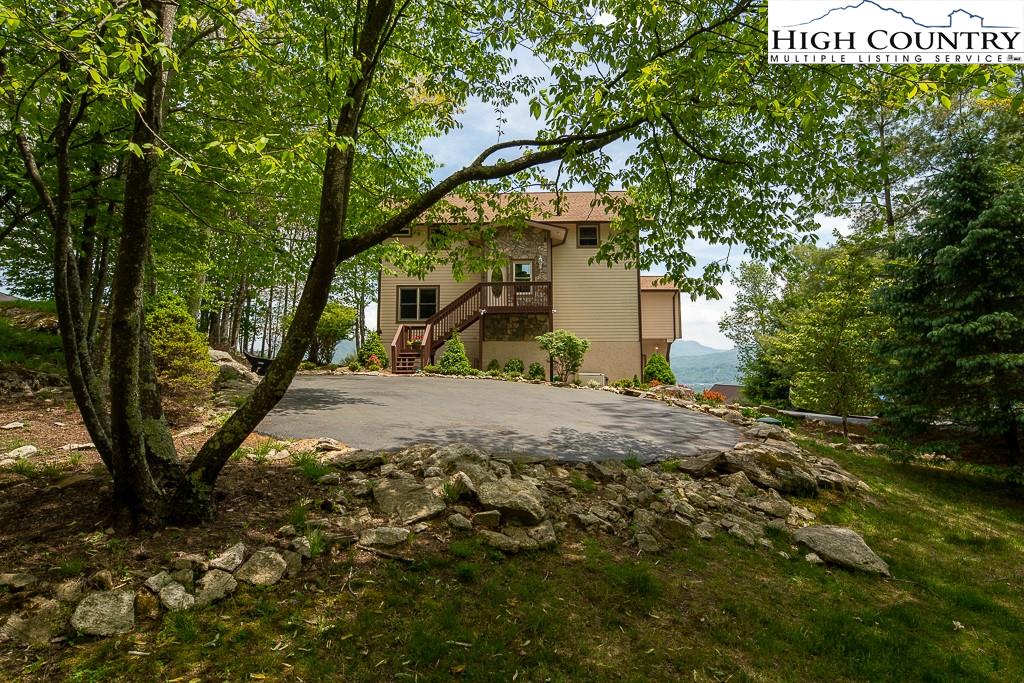 MLS#: 229285 | 53 Reece Court, Banner Elk, NC 28604