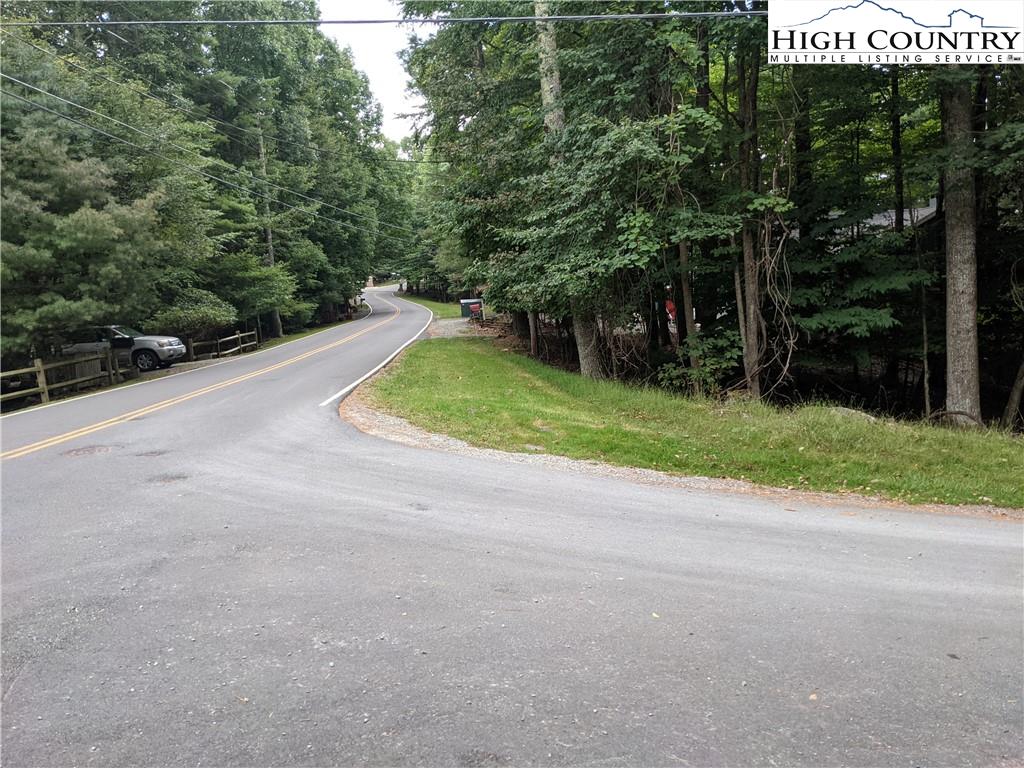 MLS#: 233292 | 741 Pine Ridge Road, Beech Mountain, NC 28604