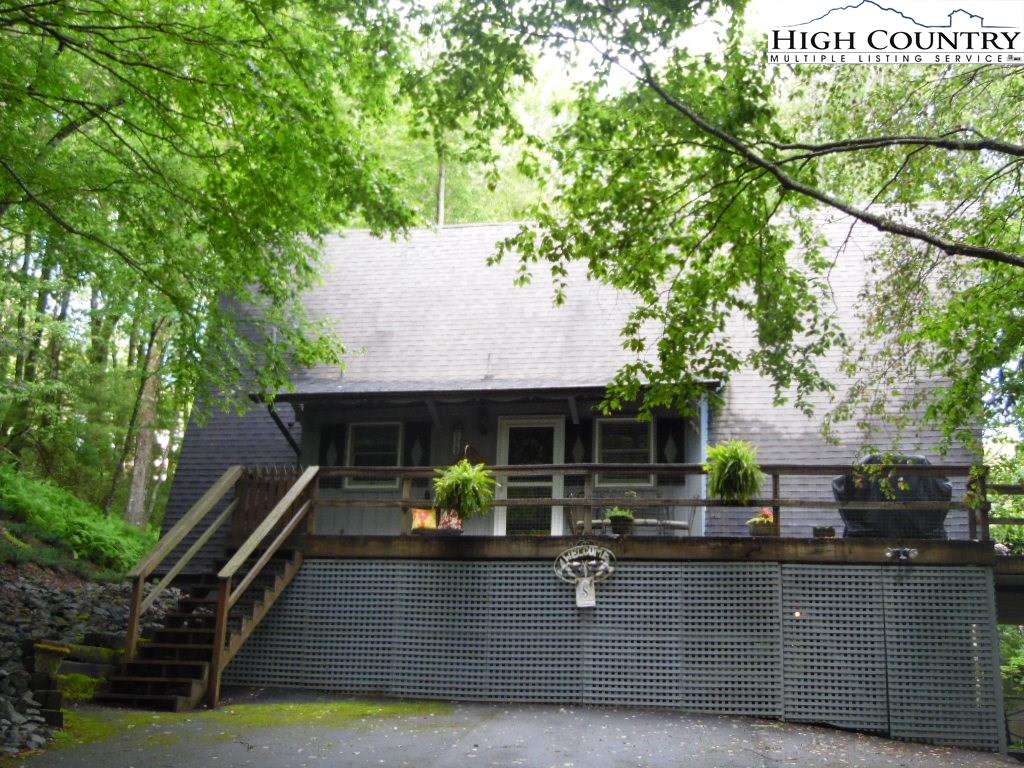 MLS#: 222207 | 927 Country Club Rd, Roaring Gap, NC 28668