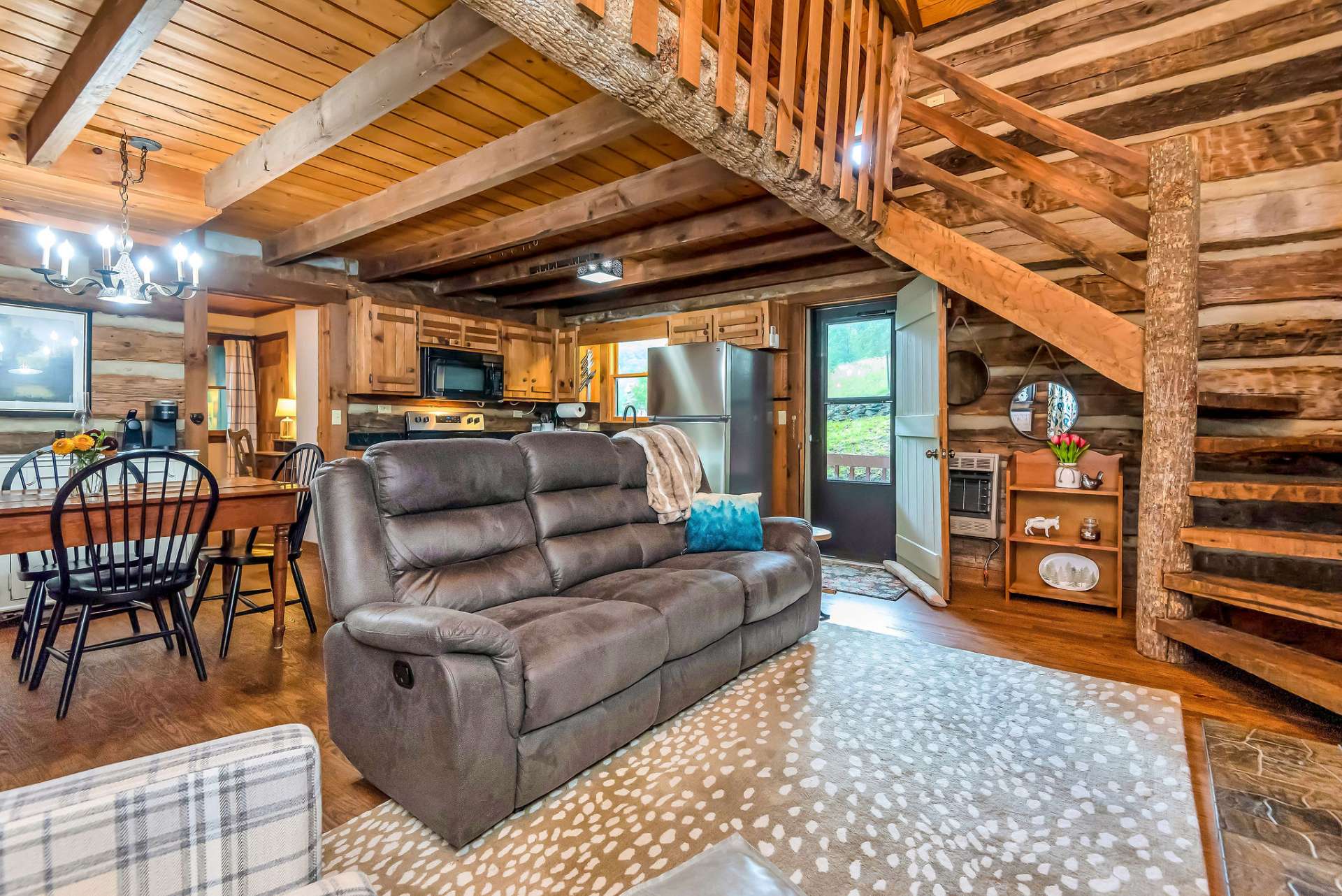 Blue Ridge Mountain Cabin in Todd, NC