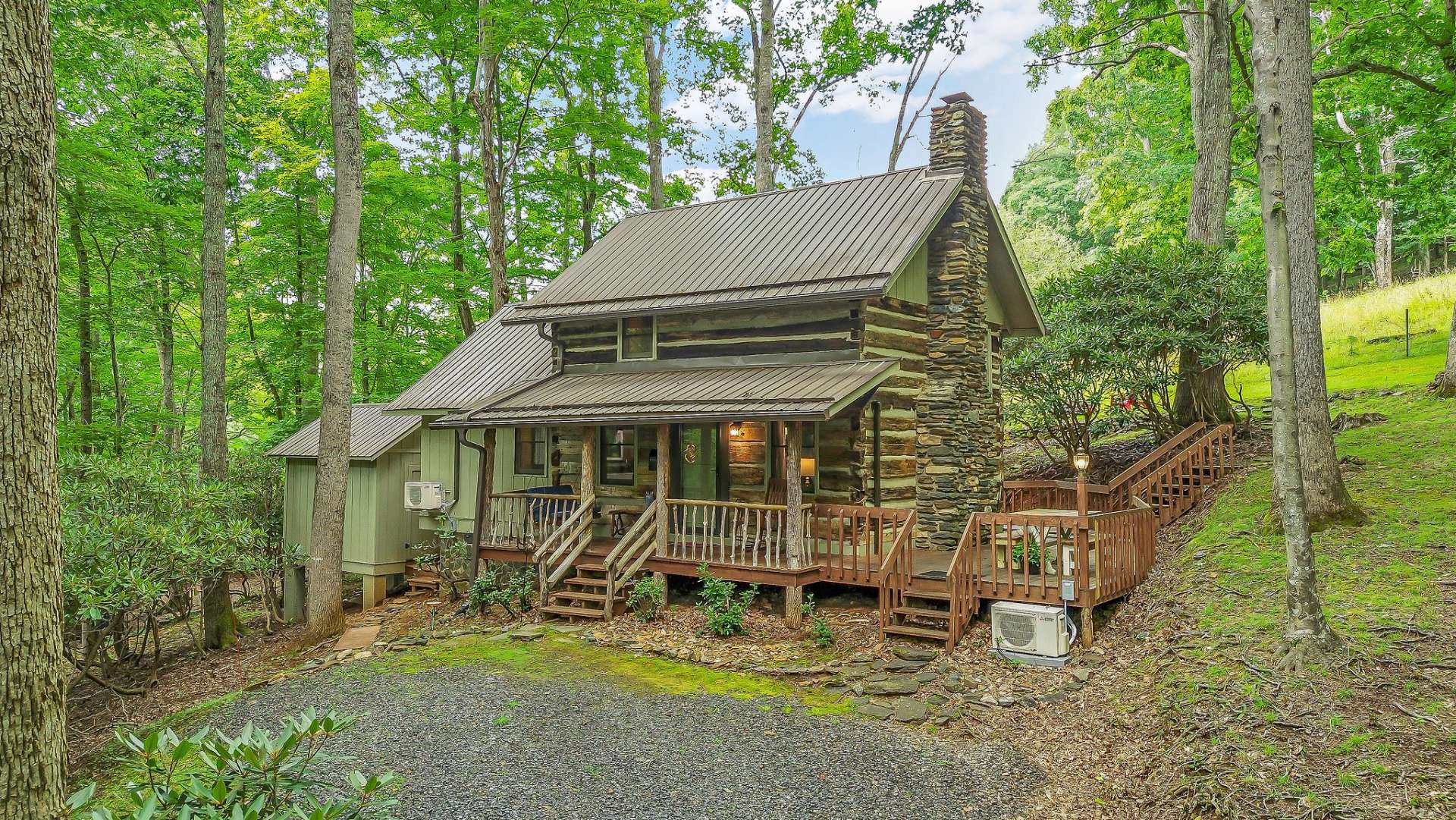 Blue Ridge Mountain Cabin in Todd, NC